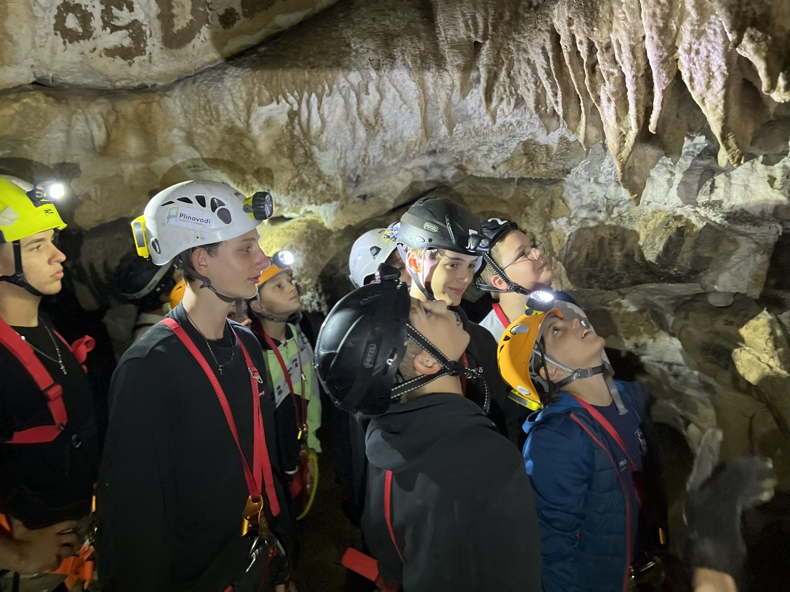 Caveman Family-friendly activities | LYNX PRO